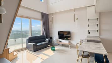 Penthouse, varanda | Sala de estar