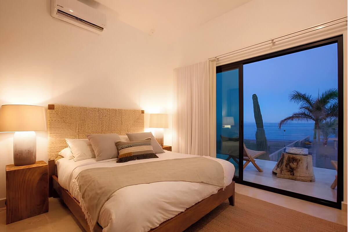 Roupas de cama premium, Wi-Fi de cortesia, roupa de cama