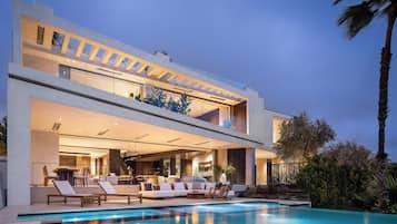 Vila (5 Bedrooms) | Fachada