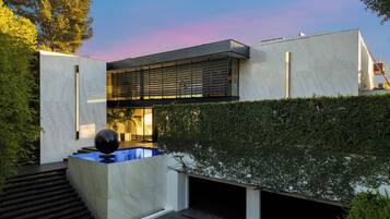 Apartamento (5 Bedrooms) | Fachada