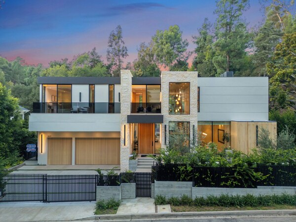 Hutton Villa - Swinger, Tarzana