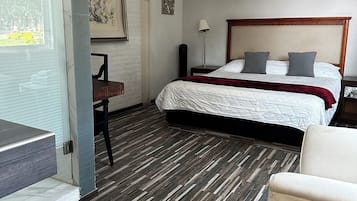 Quarto Clássico, casa de banho privativa, vista para o jardim | Secretária, Wi-fi grátis