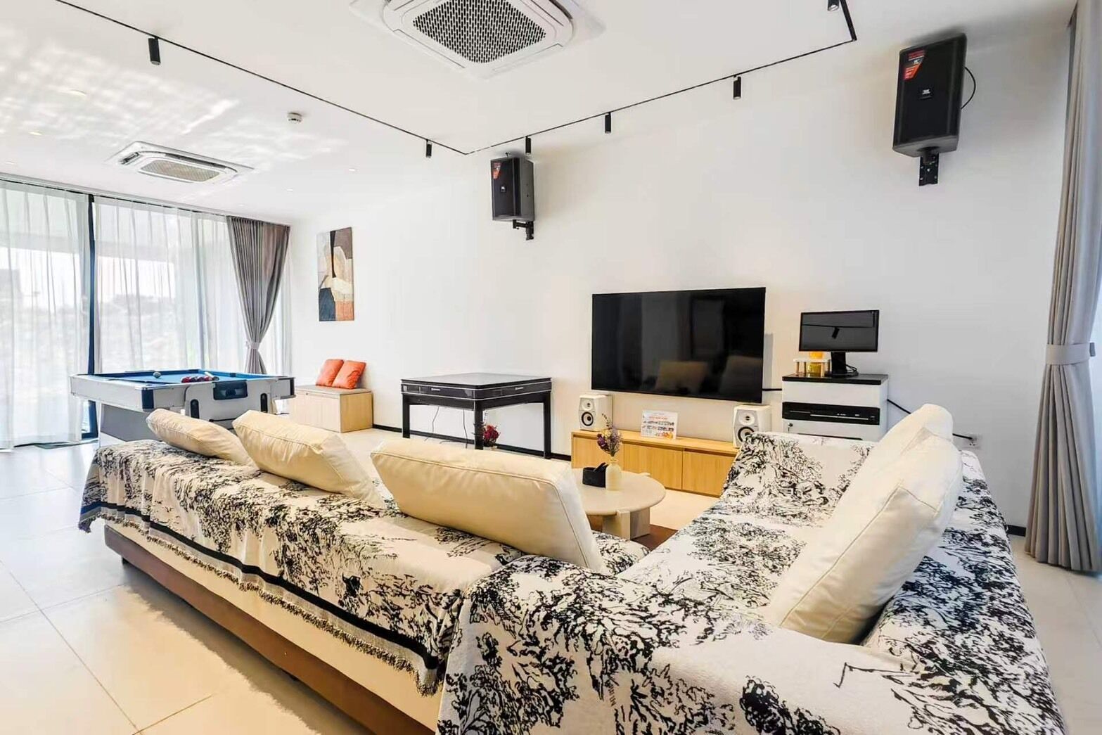 Serene 4-bedroom House In Muang Pattaya J22 - Jomtien