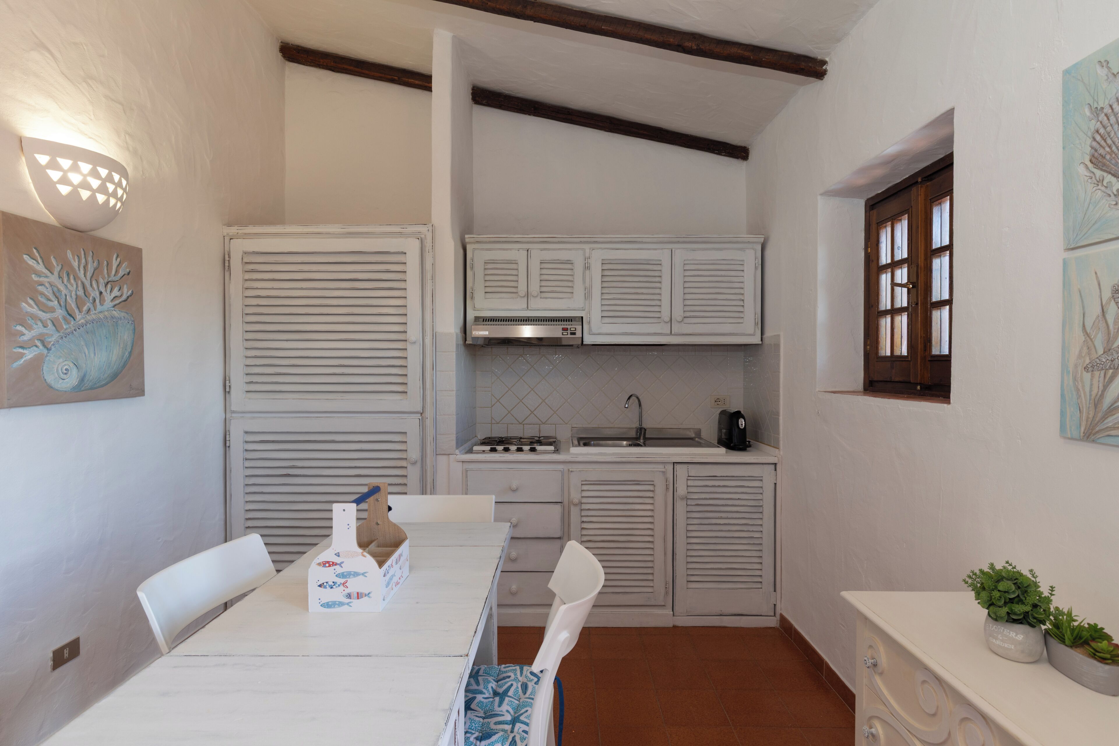 Apartamento, 1 quarto, vista para o mar | Cozinha privada | Uma máquina de café expresso, uma cafeteira/bule 