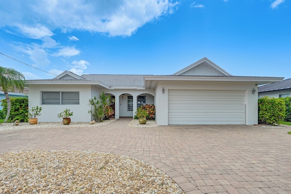 Johnson Bay Hideaway: Bayfront Naples Home W/ View - Marco Island, FL
