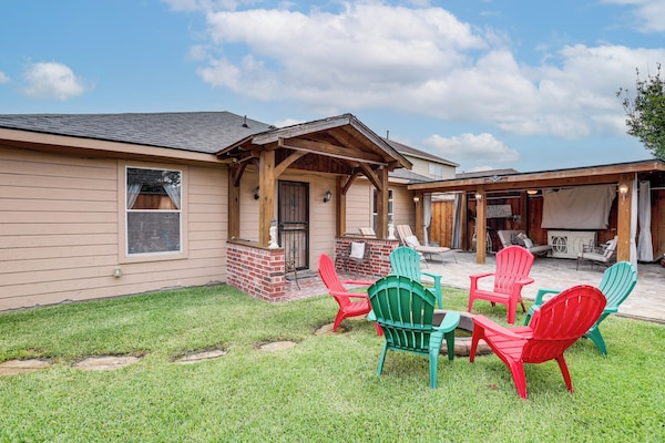 4 Mi To Lake Houston! Single-level Home W/ Yard - Houston, TX