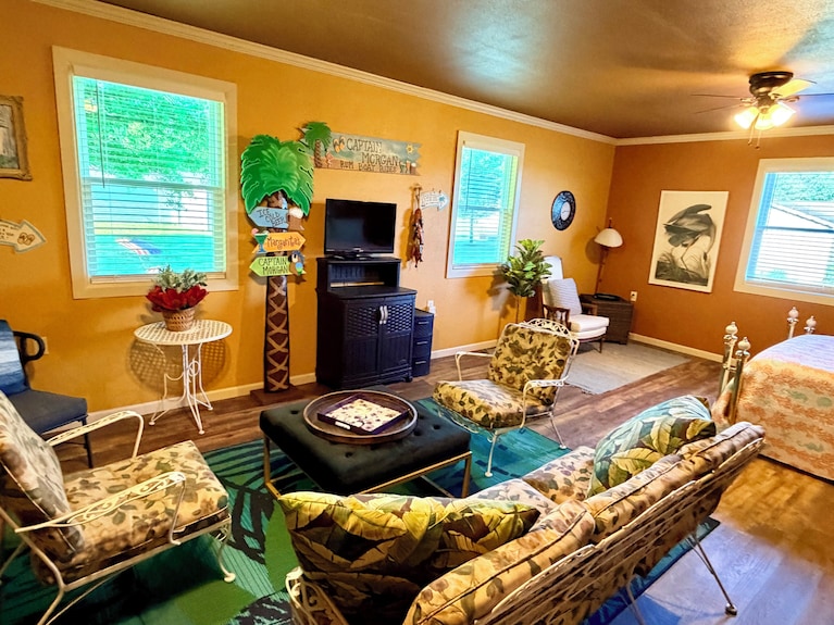 Captains Quarters- Charming Studio Apartment In The Countryside - Berlin Lake, OH