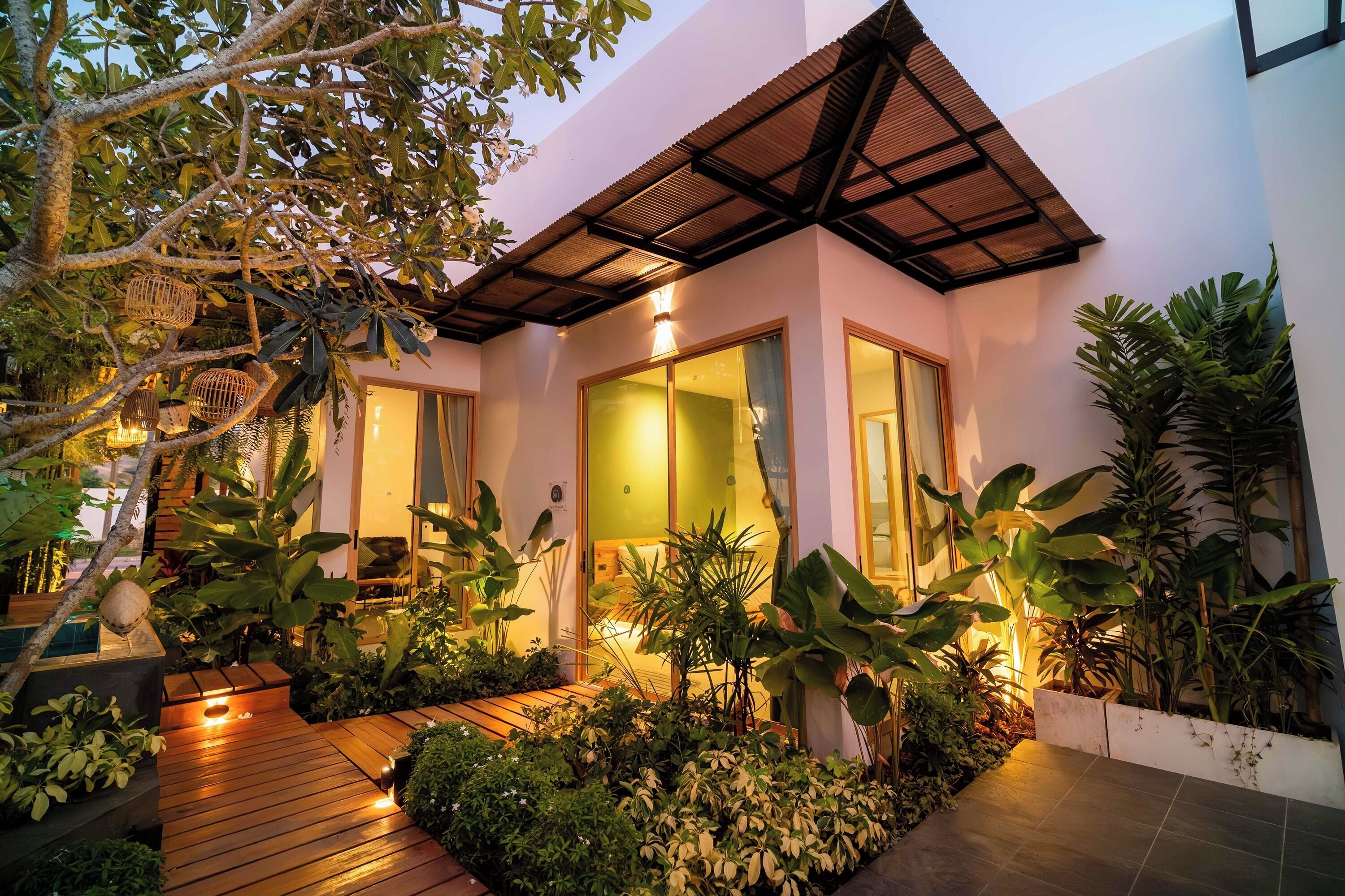 Quarto Deluxe, vista para o mar | Cofre no quarto, secretária, ferro/tábua de engomar, Wi-fi grátis 