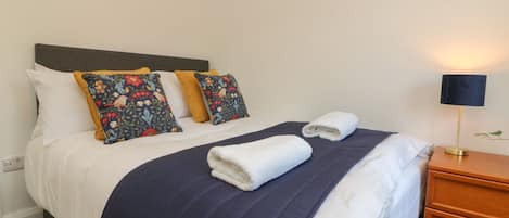4 quartos, Wi-Fi de cortesia, individualmente decorados
