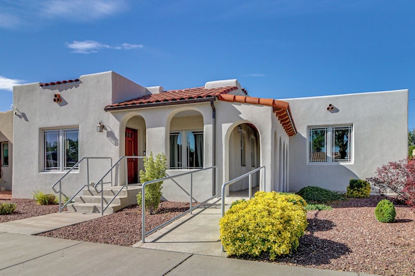 Walkable Home W/ Office In Downtown Albuquerque! - Albuquerque, NM