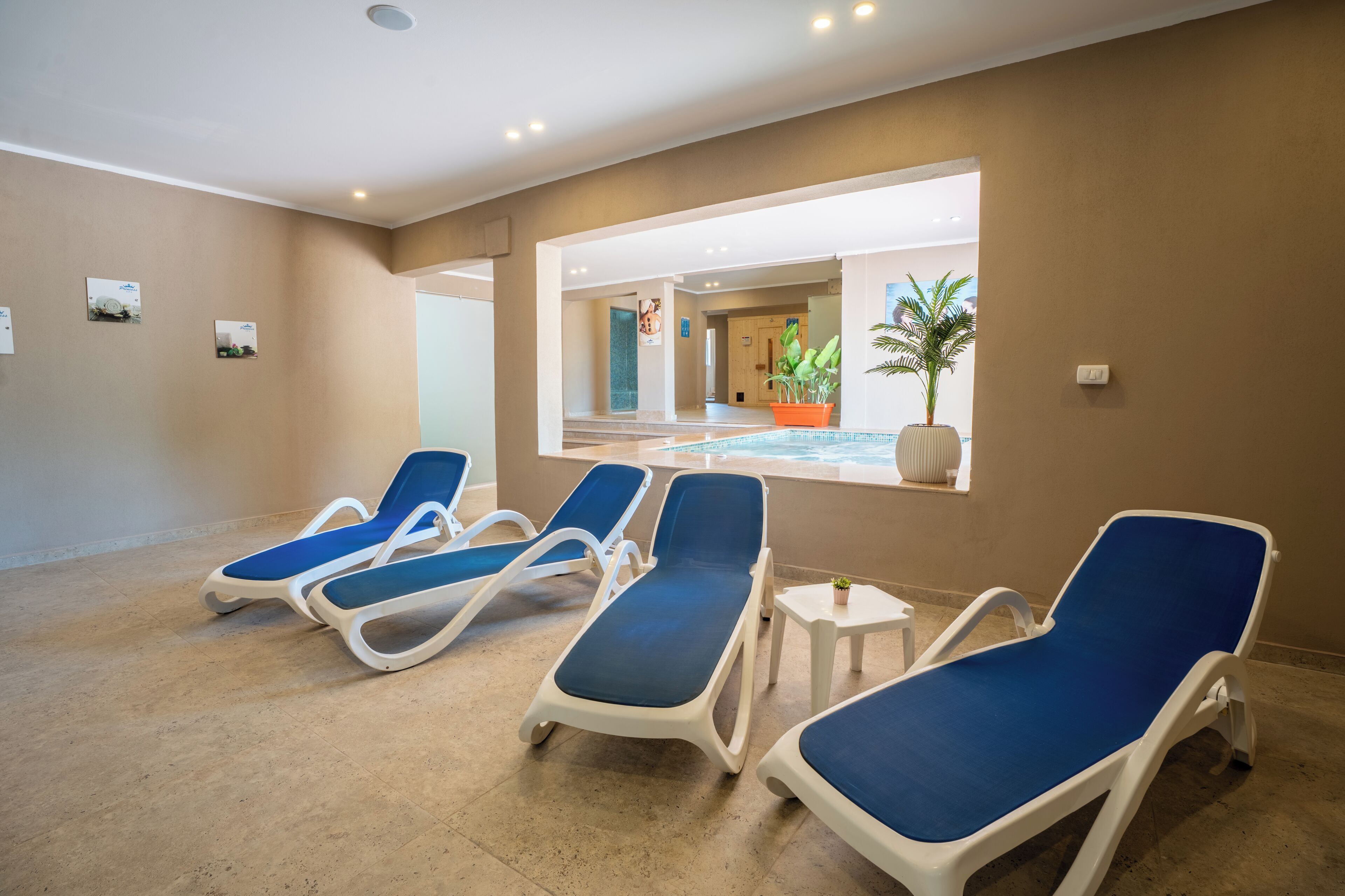 Sauna, banho turco, massagens 