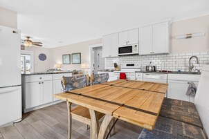 Casa, 4 quartos | Cozinha privada