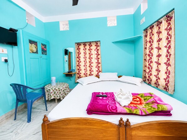 Radha Krishna Homes - Near Sea Beach - Puri