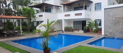 Piscina exterior