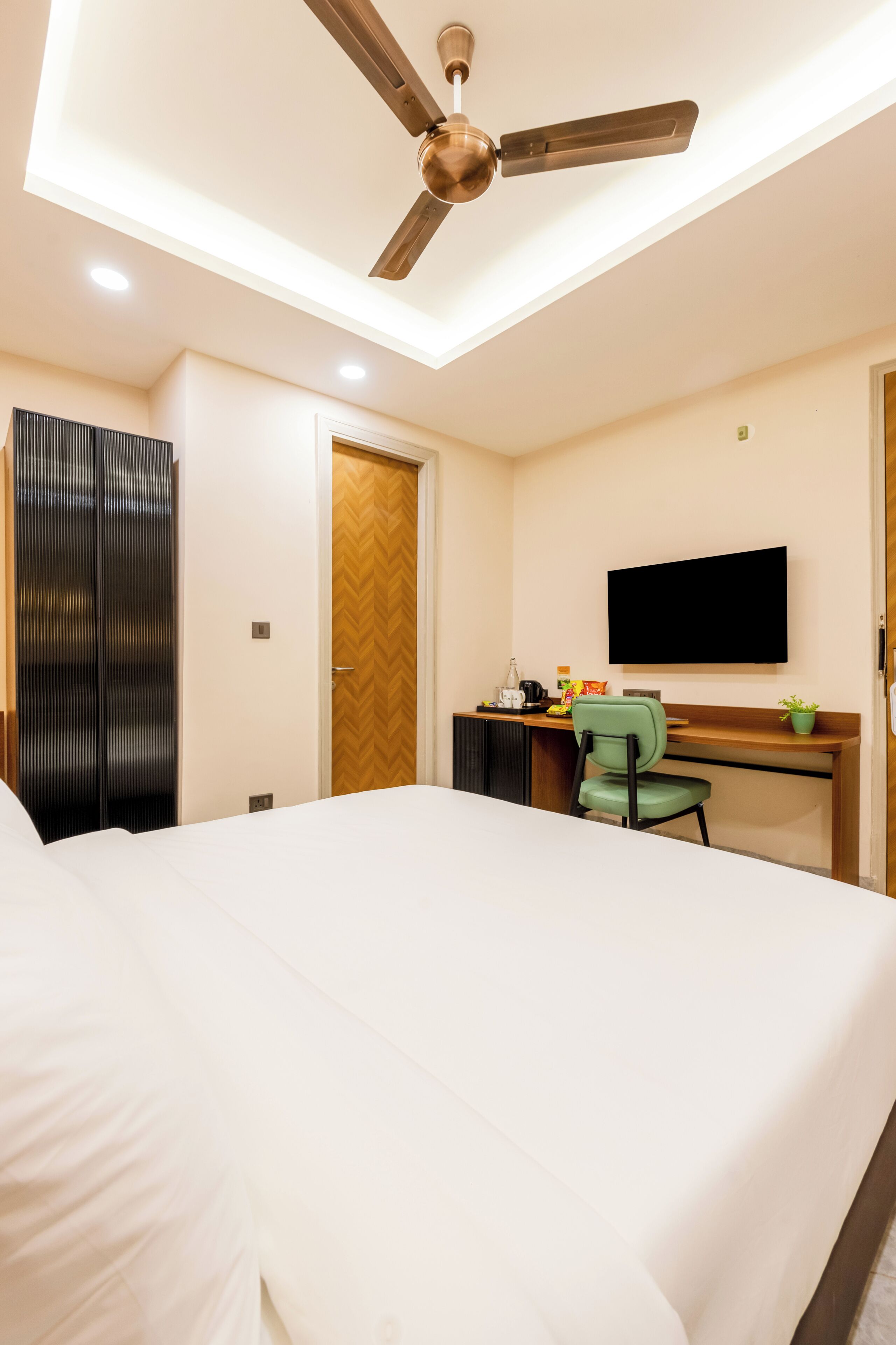 Quarto Duplo Standard, Vista para a cidade | Cofre no quarto, secretária 
