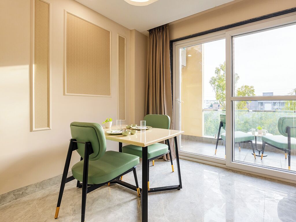 Suite Familiar, Vista para a cidade | Cofre no quarto, secretária 