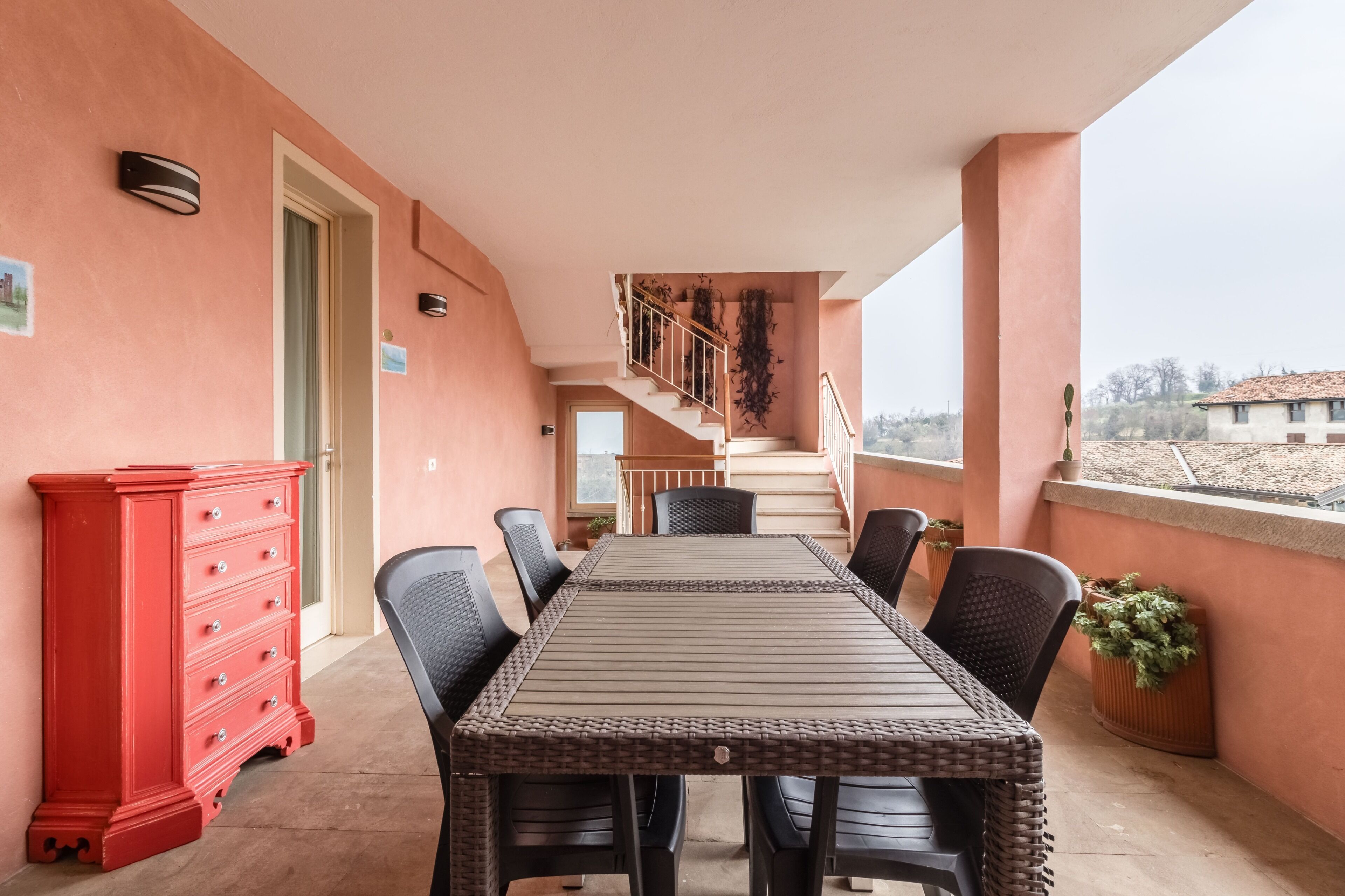 Apartamento conforto | Opções para refeição ao ar livre