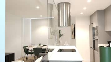 Duplex, 3 quartos | Cozinha privada | Geladeira, fogão, cooktop, cafeteira/chaleira