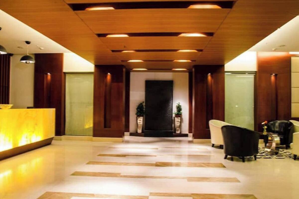 Quarto casal luxo, vista para a cidade | Saguão