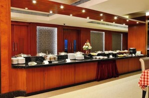 Quarto Duplo Deluxe, Vista para a cidade | Restaurantes