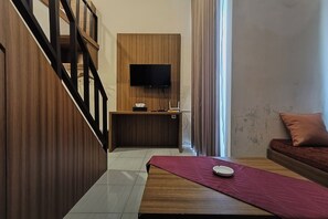 Quarto Duplo Standard, mezanino | Secretária, Wi-fi grátis, roupa de cama fornecida 