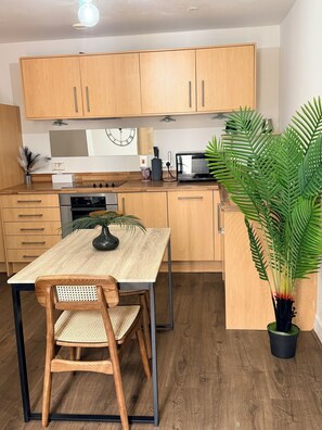 COZY 1 BEDROOM IN MAILBOX BIRMINGHAM WITH UNDERGROUND SECURED PARKING ...