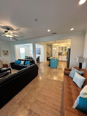 Peaceful Easy Feeling - Spacious 4 BR /3 BA Retreat - Gulf & Sound ...