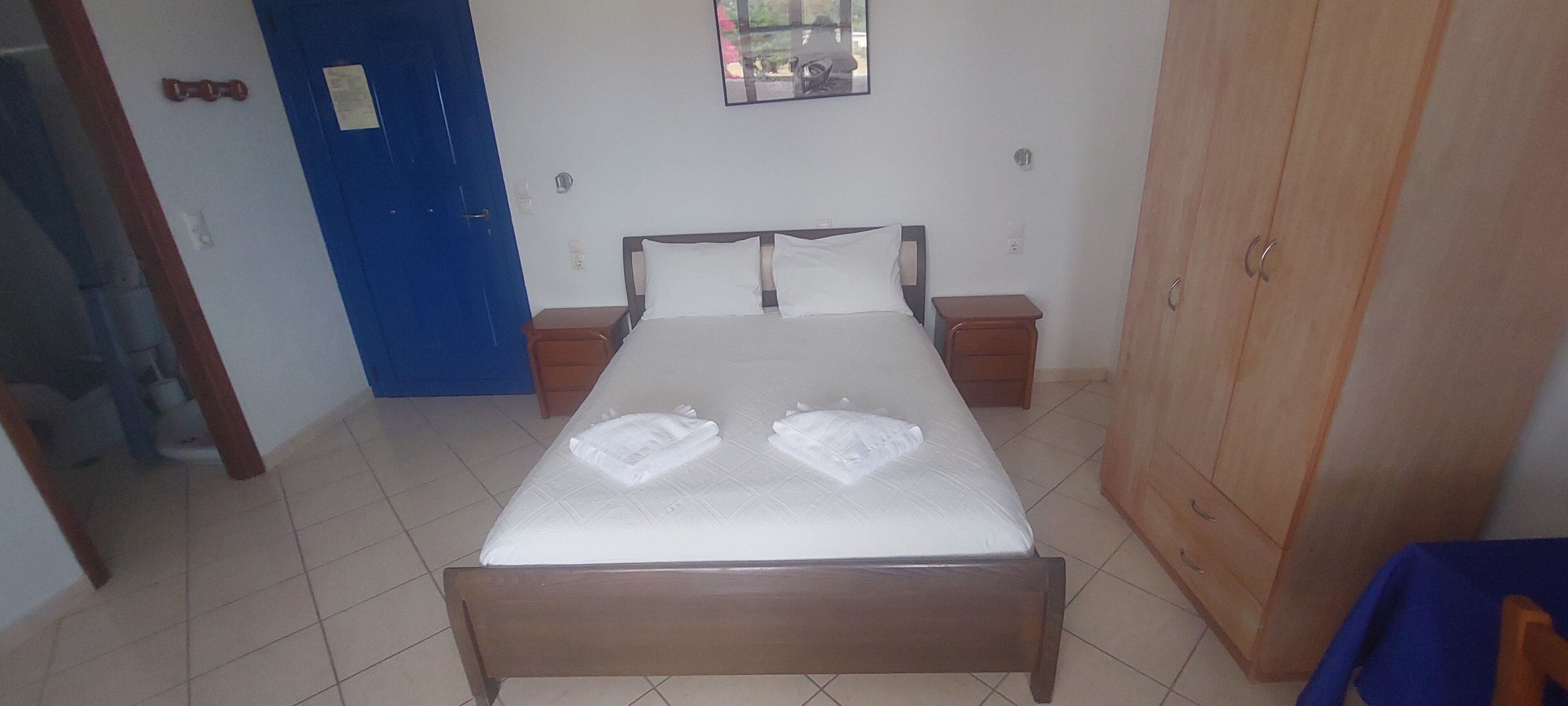 Quarto Duplo ou Twin Básico, varanda, vista para o mar | Wi-fi grátis 