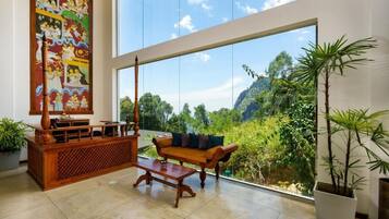 Quarto Duplo de Luxo, varanda, vista para a montanha | Lobby
