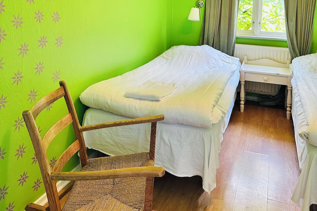 Quarto Twin, vista para o jardim | Wi-fi grátis 
