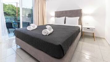 Quarto Clássico com Cama de Casal | Wi-fi grátis
