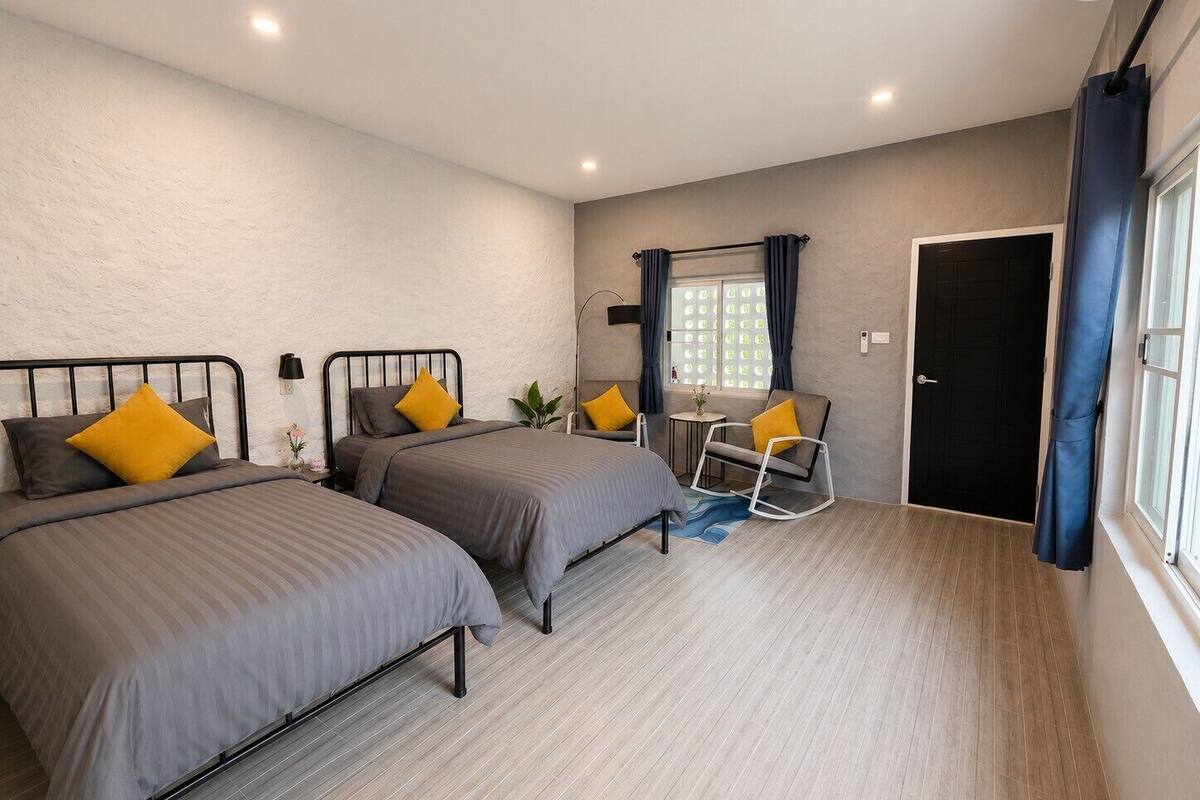 Quarto casal luxo, serviço de arrumação, vista para o jardim | Roupas de cama premium, camas com colchões pillow-top