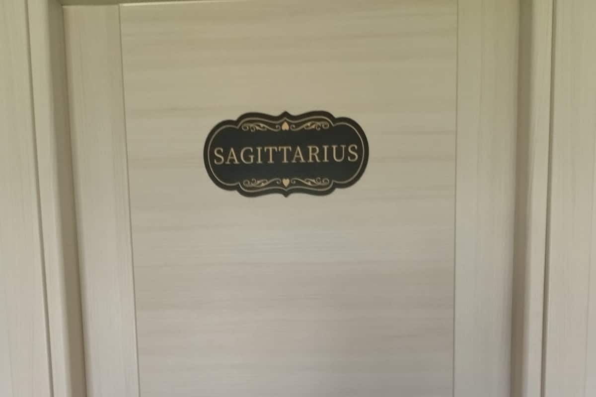 Quarto Clássico com Cama de Casal, vista para o jardim | Wi-fi grátis 