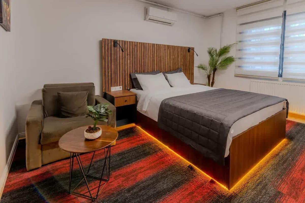 Quarto Duplo Standard | Quartos insonorizados, ferro/tábua de engomar, Wi-fi grátis 