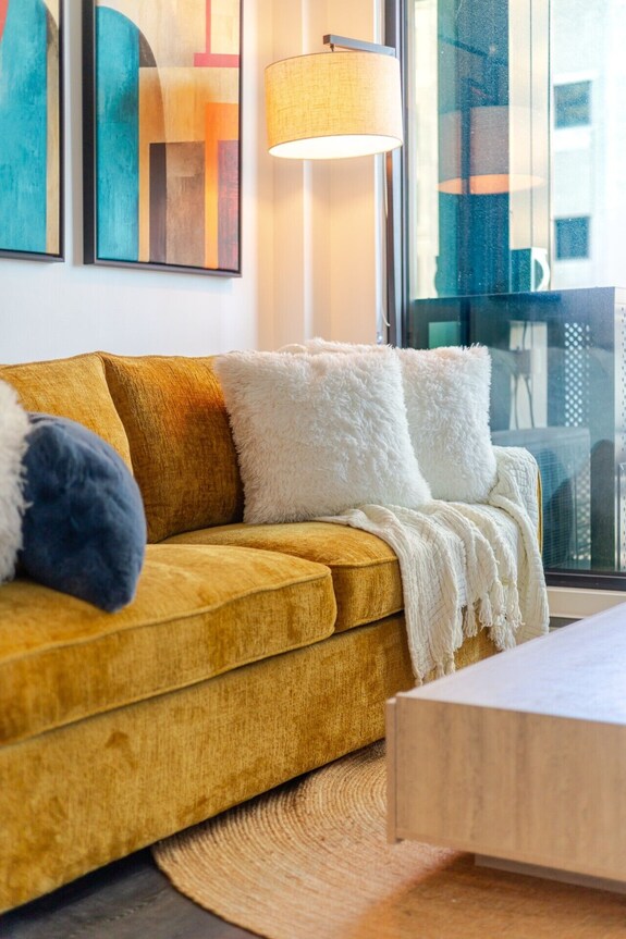 Luxury Stay | Free Parking - Laval, Canada