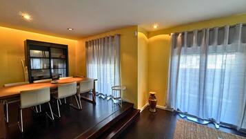 Chalé Deluxe, vista para o jardim | Lounge