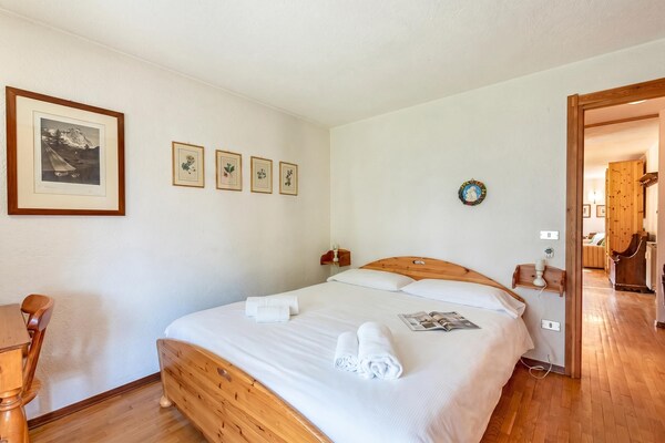 Family Apartment Steps From Ski Lifts - Courmayeur