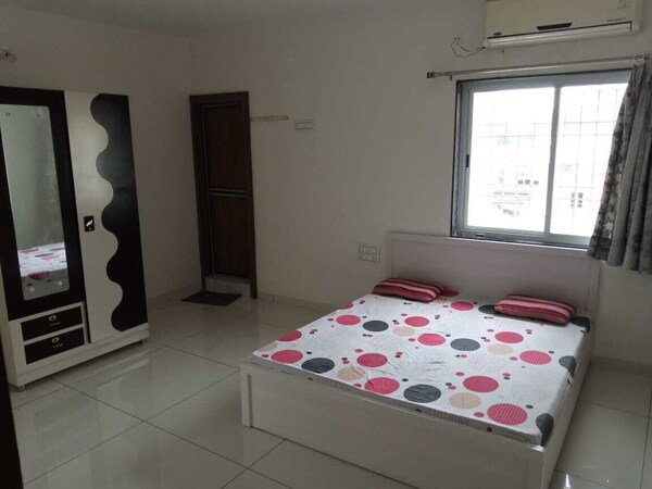 Hotel Nova Galaxy - Rajkot