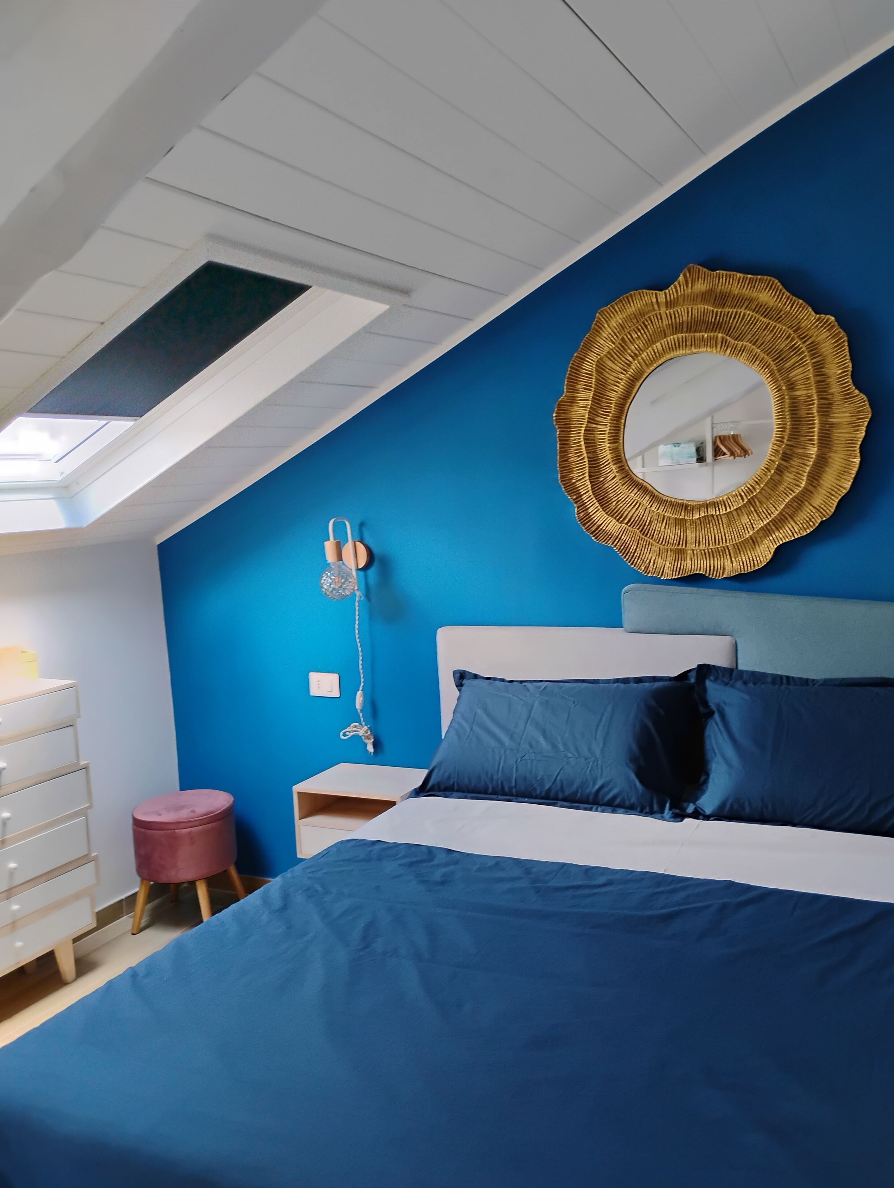 Quarto Quádruplo Deluxe | Lençóis italianos Frette, roupa de alta qualidade, edredões de penas 