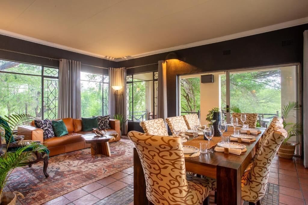 Casa, varanda, vista para a piscina | Restaurantes