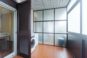 Apartamento, sacada | Parte interna