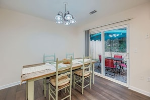 Beaufort Retreat | Cozy, Stylish & Central look I Reviews, Deals ...