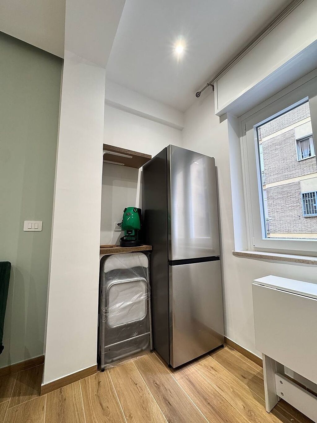 Estúdio Familiar, casa de banho privativa | Cozinha privada | Um frigorífico, um micro-ondas, uma placa de cozinha 