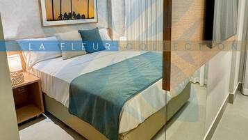 Apartamento de Luxo | Roupa de alta qualidade, camas de colchão pillowtop, minibar