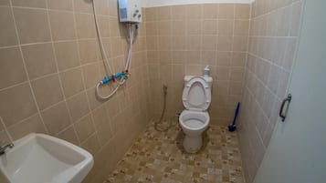 Quarto Familiar | Casa de banho | Toalhas fornecidas