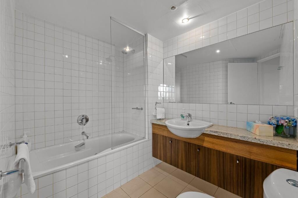 Apartamento Deluxe, varanda, Vista para a cidade | Casa de banho