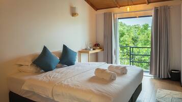Quarto Duplo ou Twin Deluxe, vista para o mar | Cofre no quarto, cortinas/cortinados opacos, Wi-fi grátis