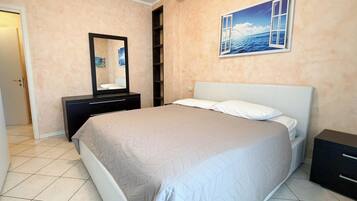 Apartamento, 1 quarto, varanda