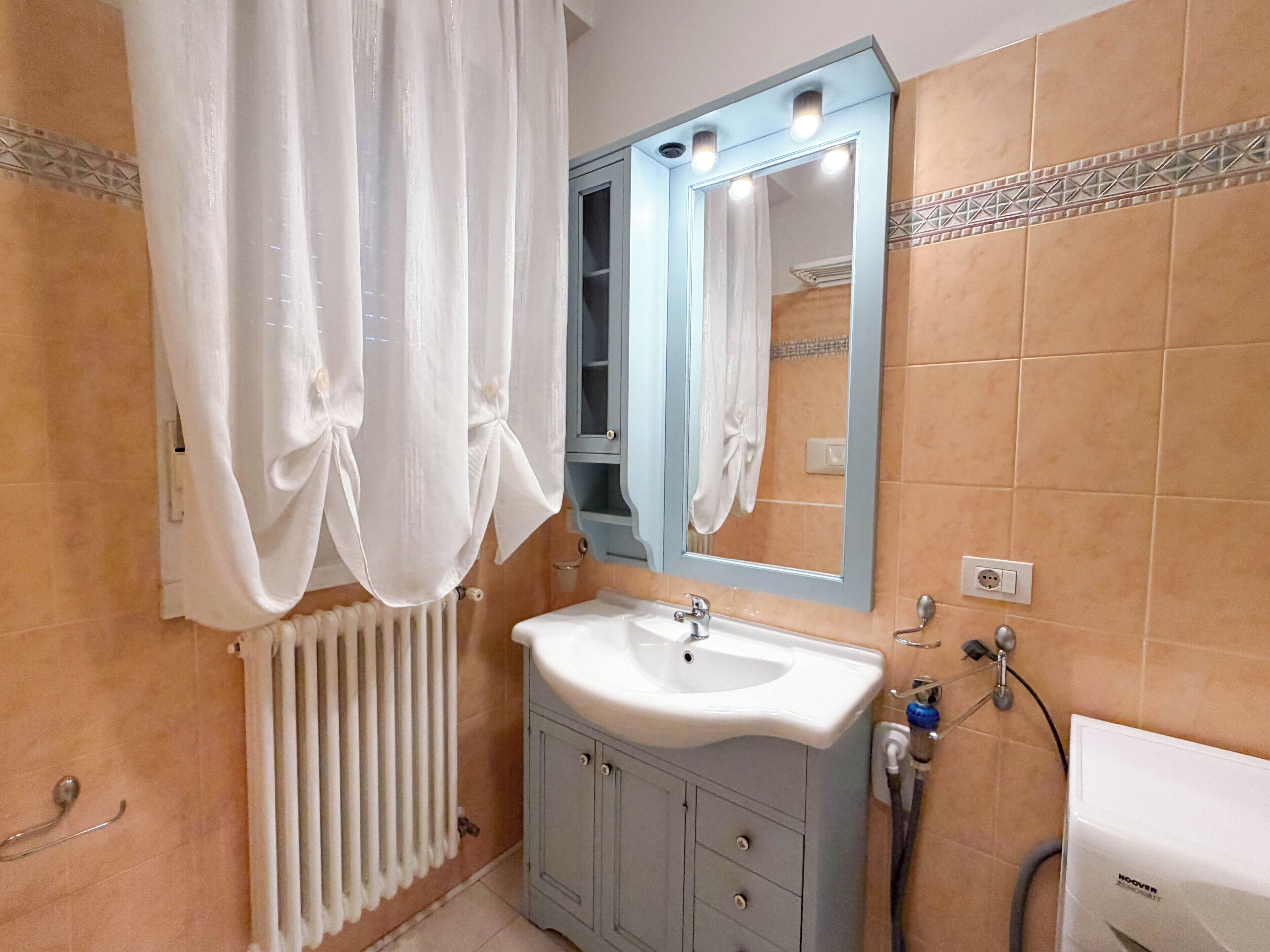 Apartamento, 1 quarto, varanda | Casa de banho