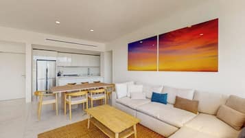 Apartamento, várias camas, varanda, Vista para a cidade (Marea Los Cabos Fragata 401) | Sala de estar